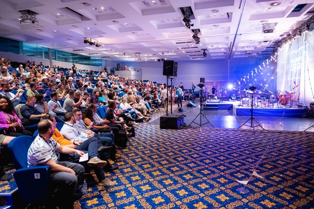 Dynamics Minds Conference - LBS TEAM Marketing and Communication Agency